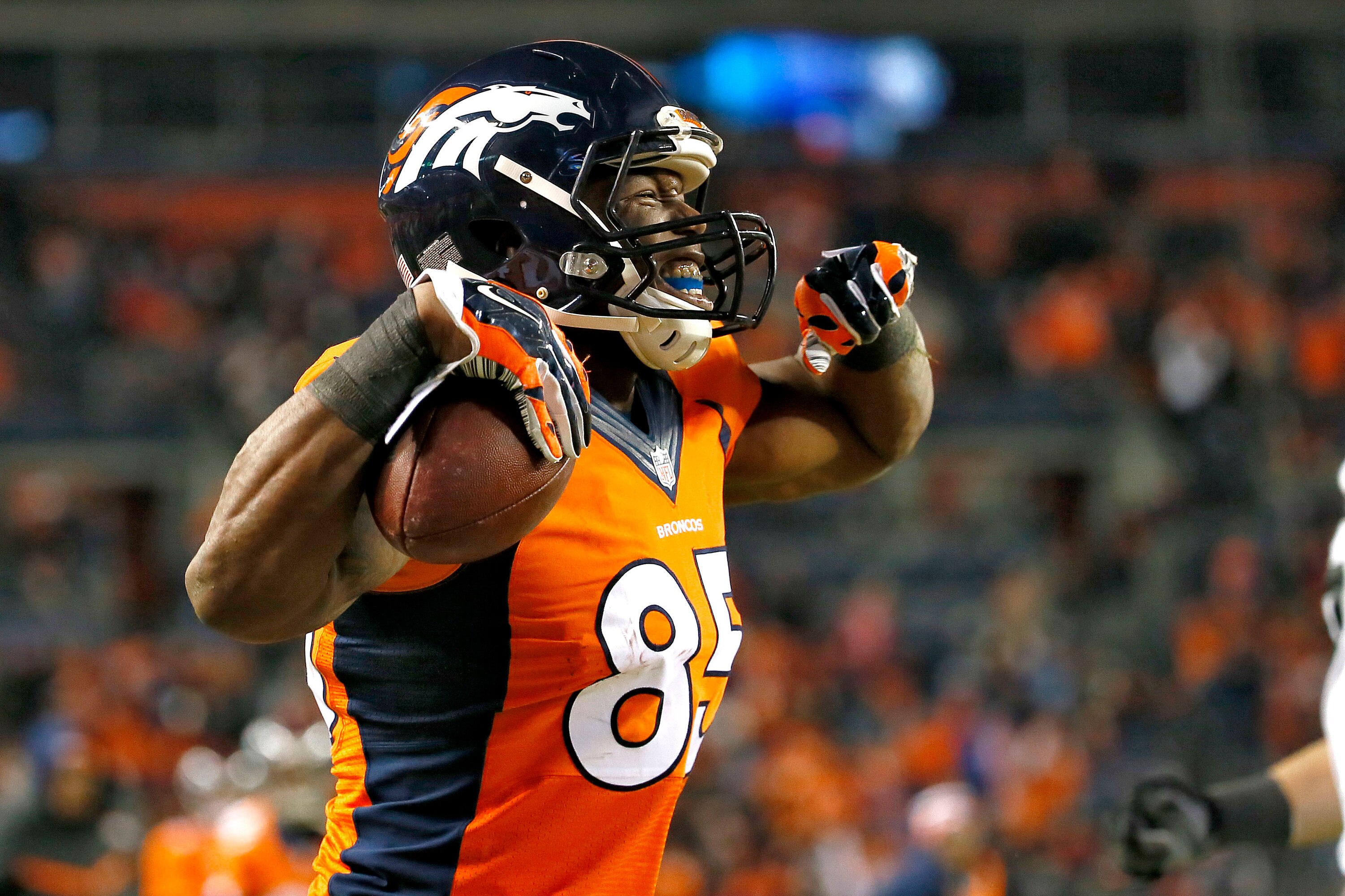 Denver Broncos Free Agency Tracker: Updated Signings, Rumors and Grades