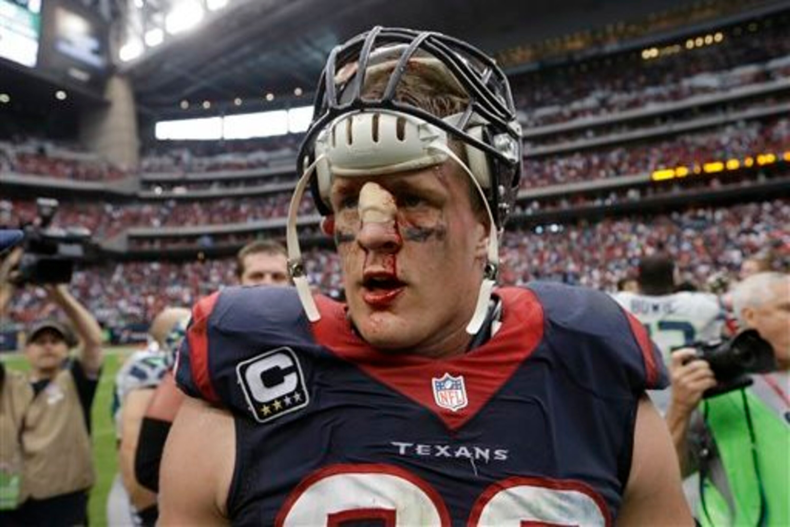 15 Athletes 'Walking It off and Rubbing Dirt on It'