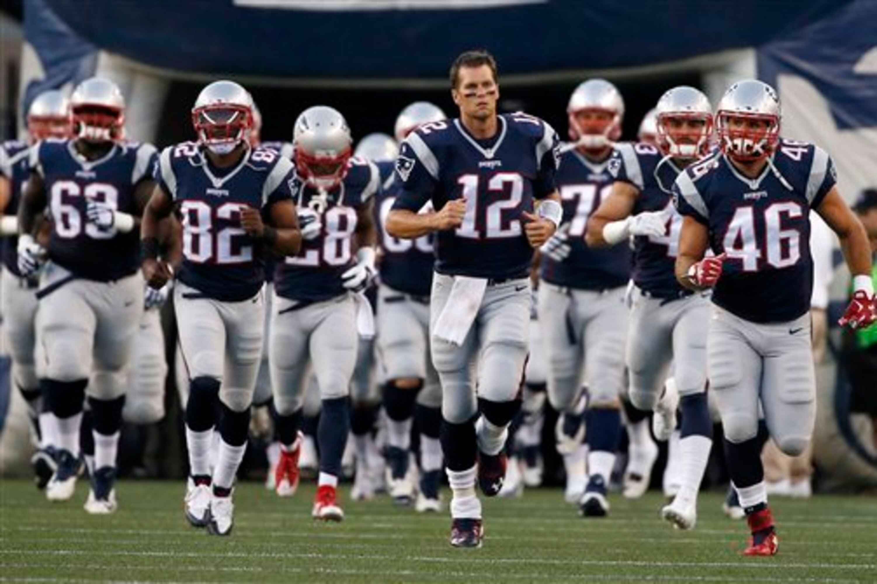 Breaking Down New England Patriots' Likely Opening-Game Starting Lineup