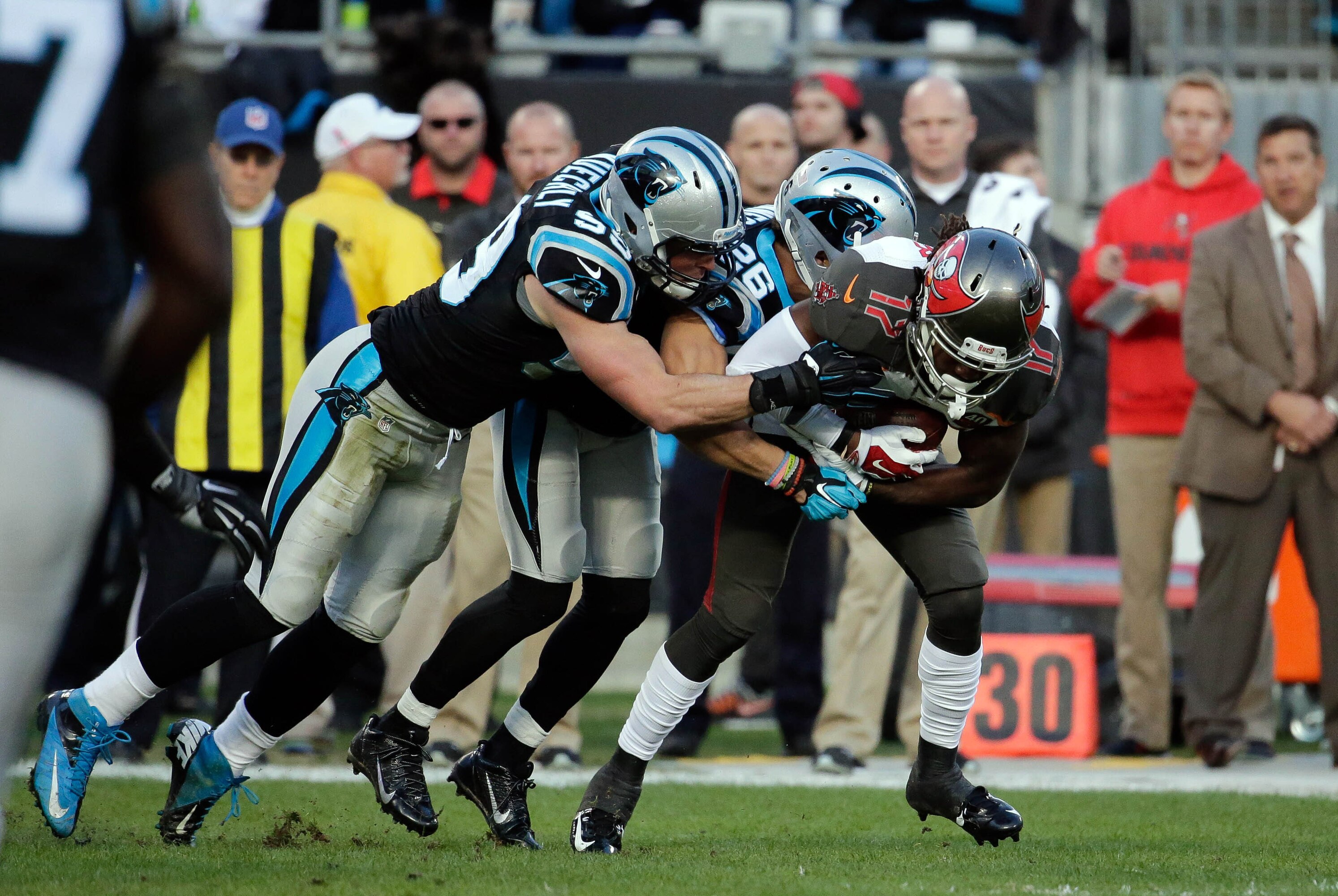 Power Ranking the NFL Playoff Field's Top Defensive Units