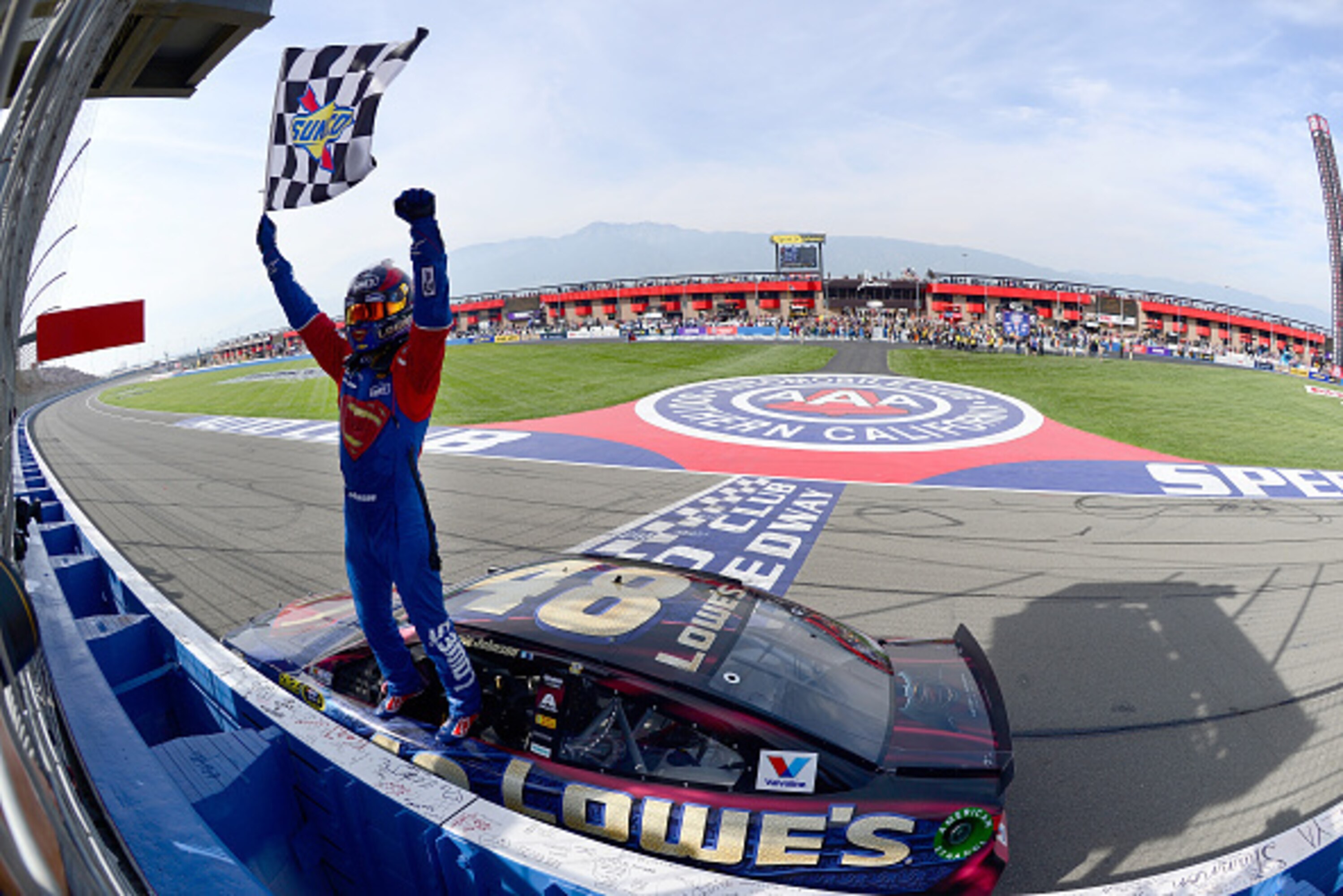 NASCAR at Fontana 2016: Winners and Losers from the Auto Club 400