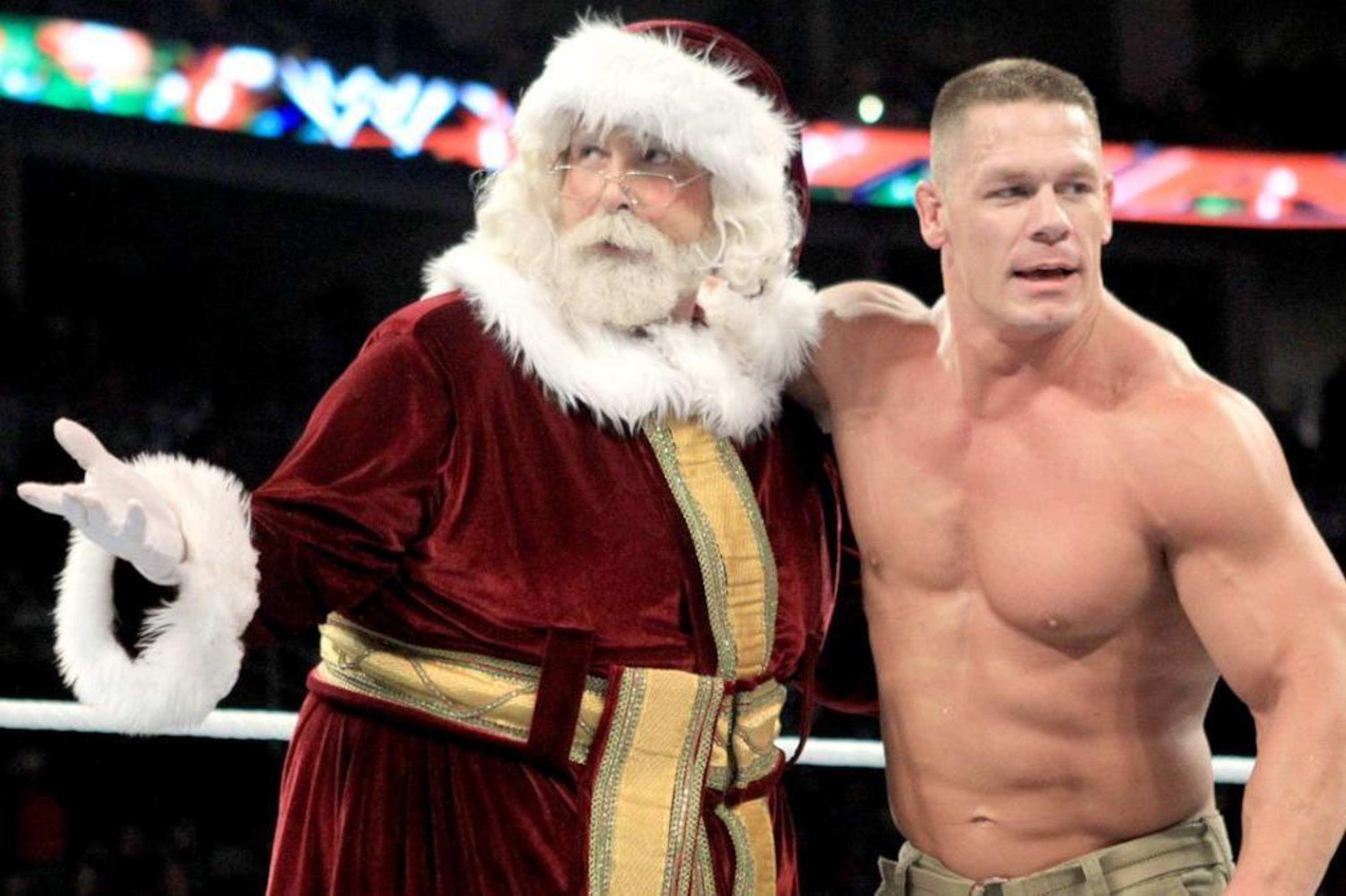 The 12 Most Festive Christmas Matches in WWE History