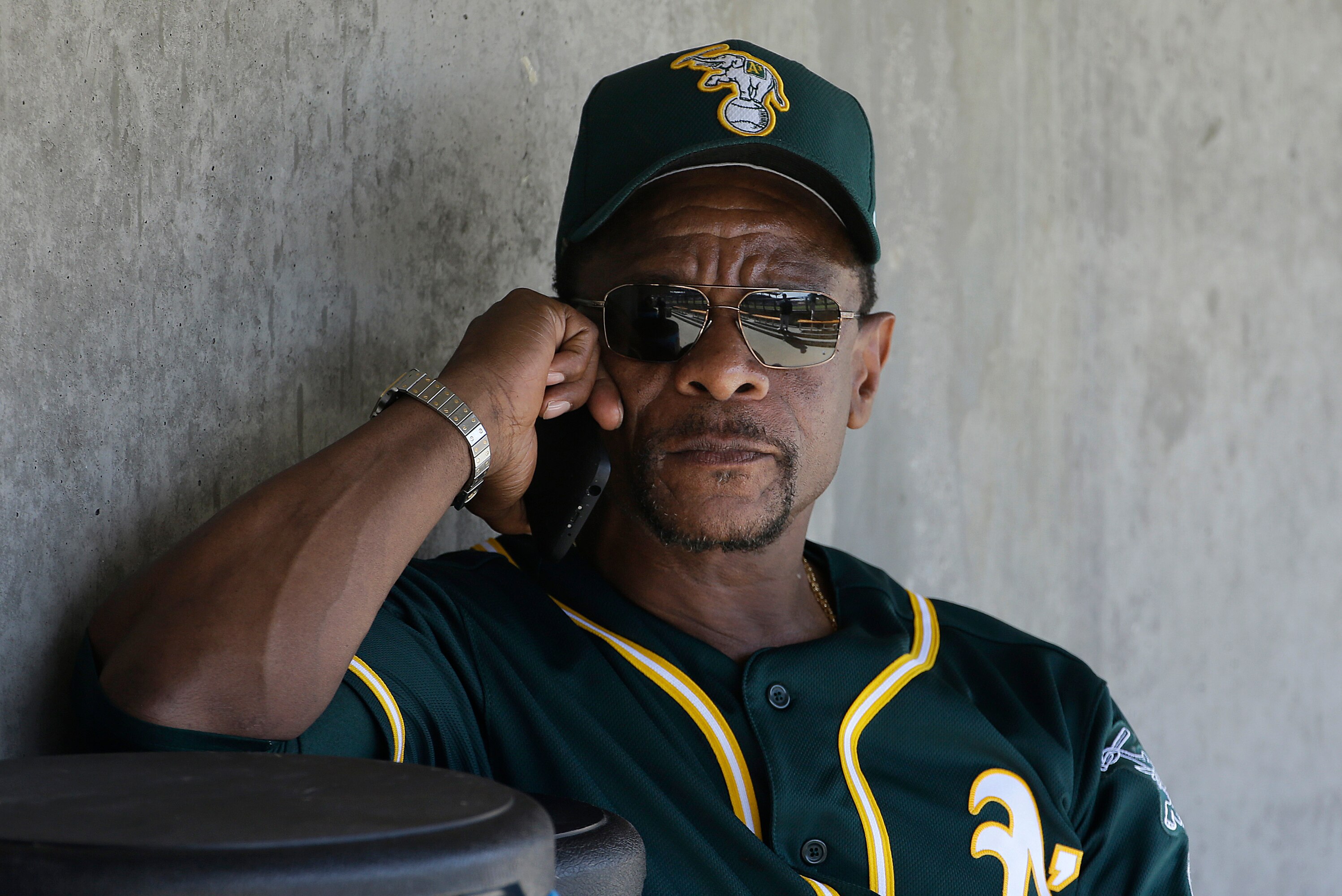 10 Retired MLB Players Who Would Have Thrived in the Social Media Era