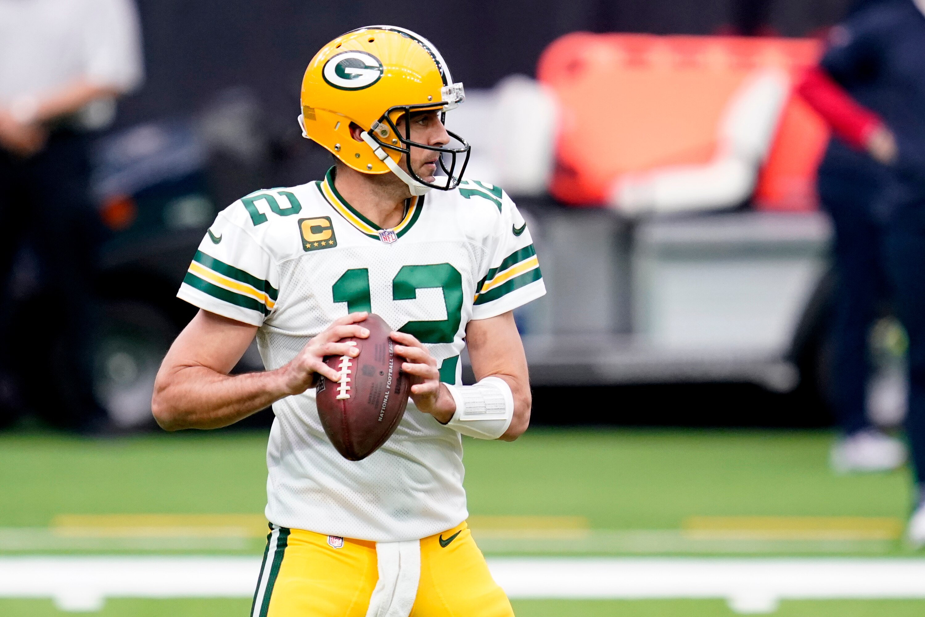 NFL Predictions Week 8: Vegas Odds, Spreads and Picks for All Games