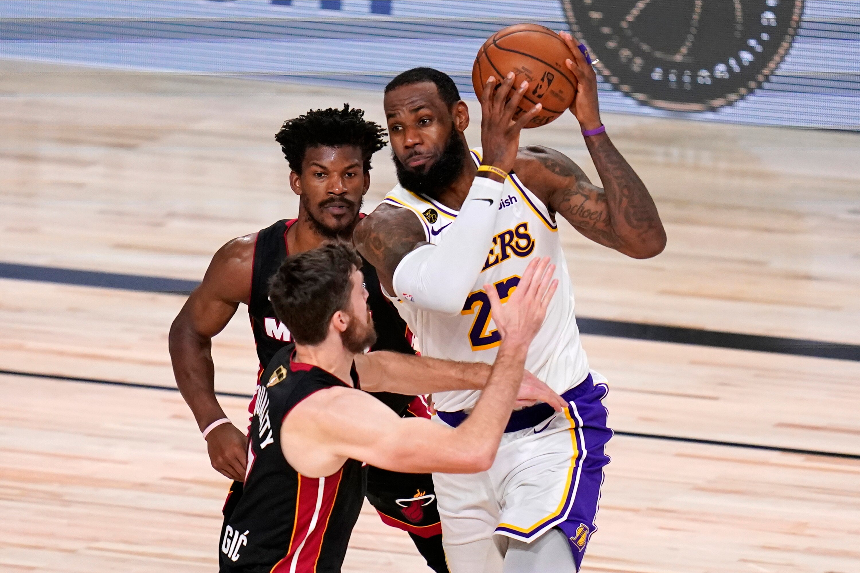 Lakers News: Latest on LeBron James' Future, Quinn Cook's Contract and More