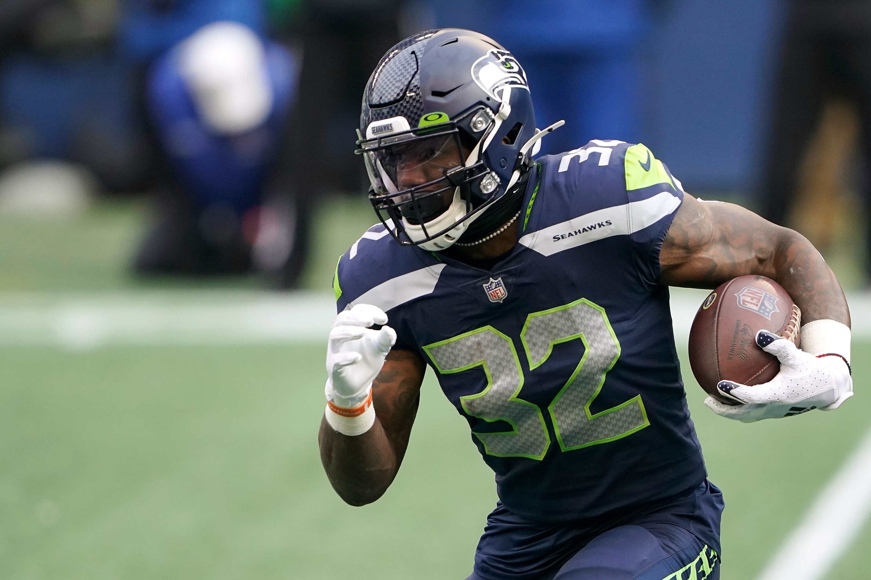 Realistic Landing Spot Predictions for Chris Carson in 2021 NFL Free Agency