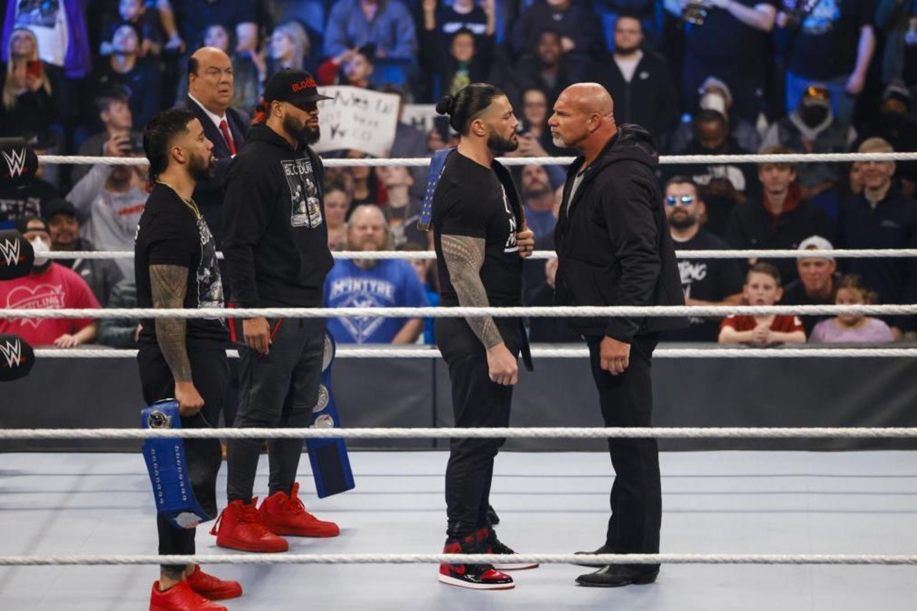 Early WWE Elimination Chamber 2022 Match Card Predictions